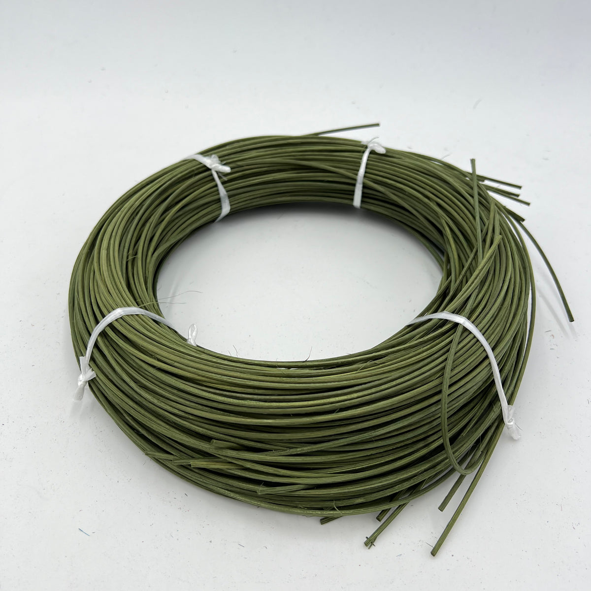 Moss Green - #3 Round - Dyed Reed (1/2 lb coil) – Basket Makers Supply